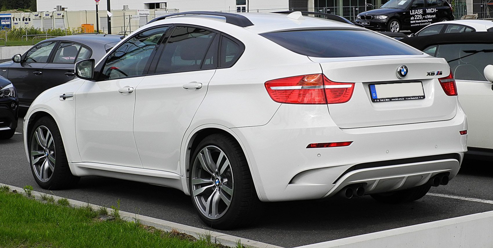 BMW X6 M technical specifications and fuel economy